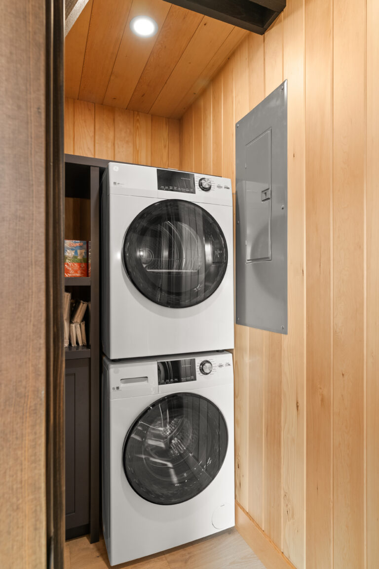 On The Rocks Ranch: An A-Frame Treehouse - Nelson Treehouse