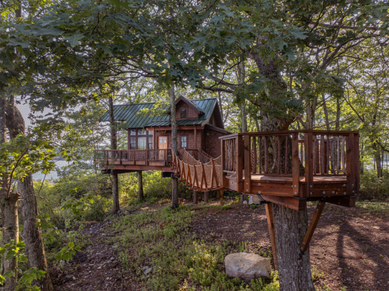 The Lakeside Treehouse Cabin - Nelson Treehouse