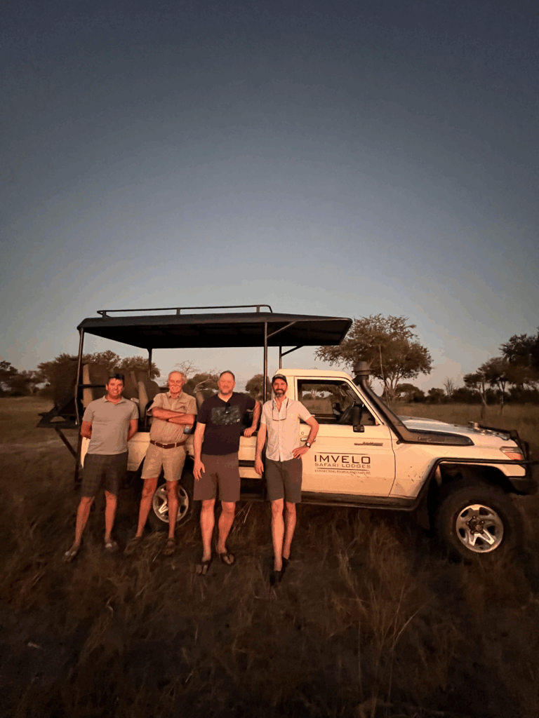 Tum Tum Treehouse Lodge: Building a Safari Lodge in Zimbabwe - Nelson ...