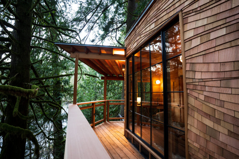 Ananda: The ADA-Accessible Treehouse at Treehouse Point - Nelson Treehouse