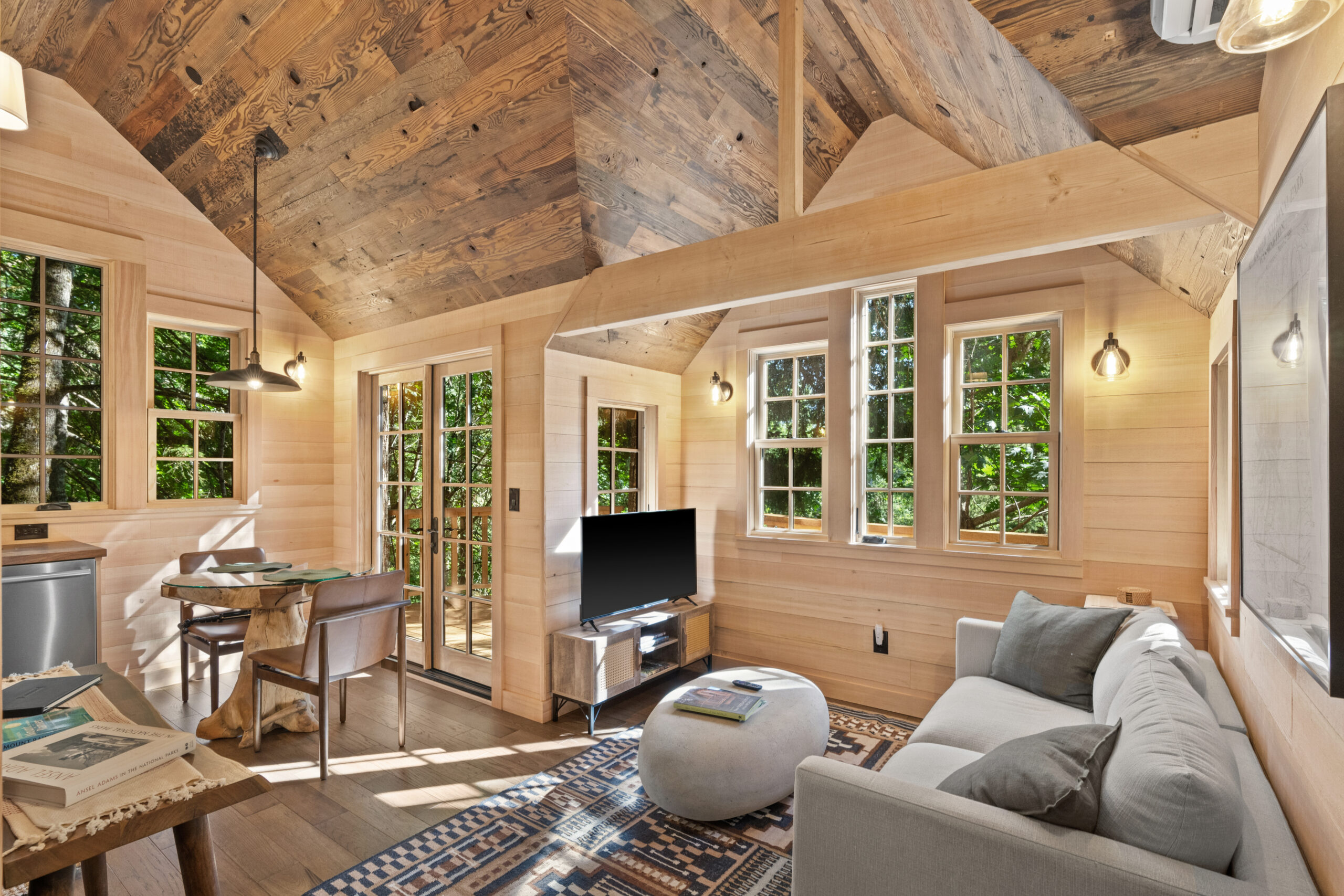 4 Incredible Washington Treehouses to Visit Near Seattle This Summer ...